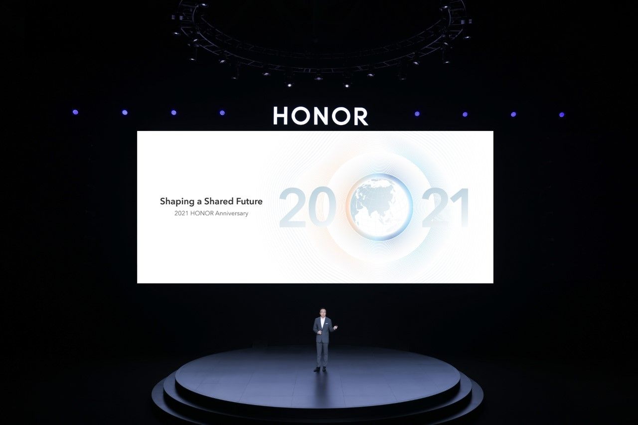 HONOR celebra un año más y anuncia el lanzamiento de un nuevo teléfono